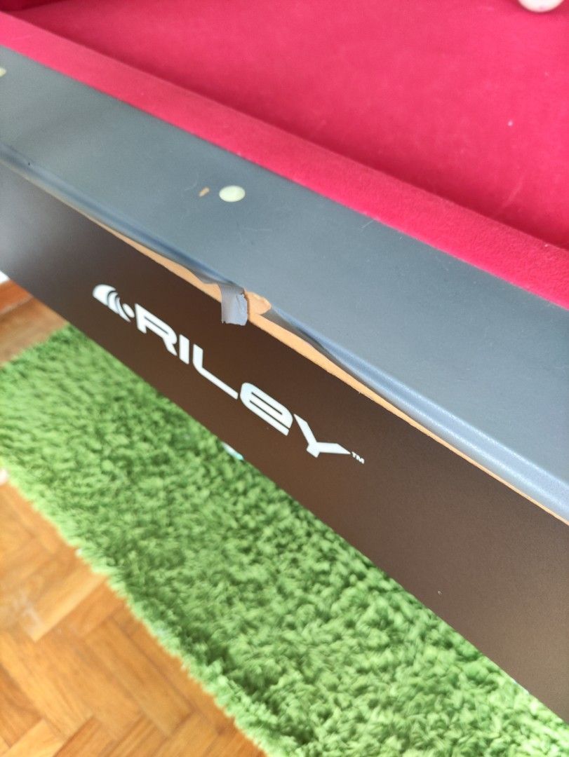 Riley Pool table, Sports Equipment, Sports & Games, Billiards & Bowling ...