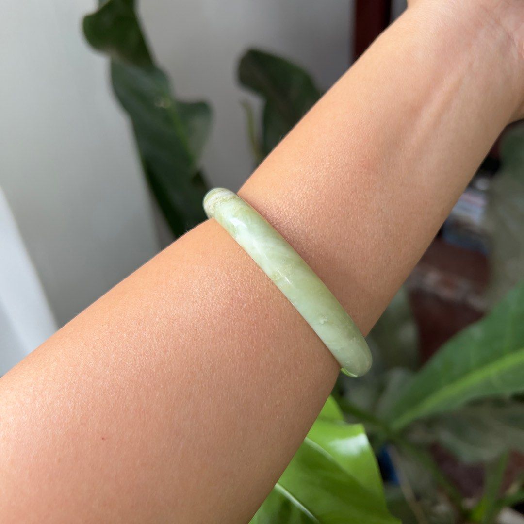 Snowflake Hetian Jade Bangle, Women's Fashion, Jewelry & Organizers ...
