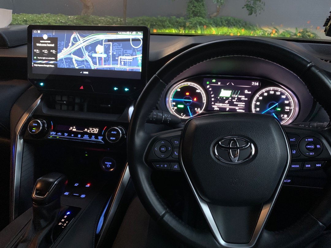 Toyota Harrier Android HUD 12inc, Car Accessories, Accessories on Carousell