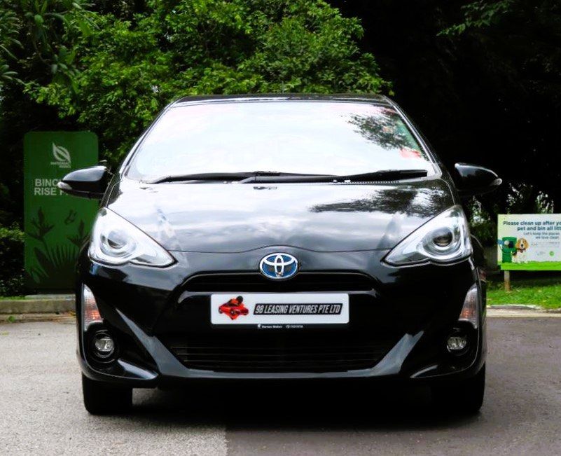 Toyota Prius C / Full Tank 800Km/L/ Grab / GoJek / Ryde/ TADA / PHV ...
