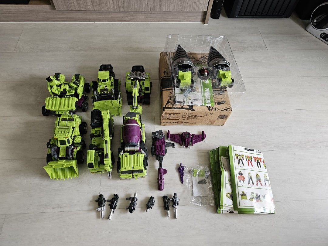 Transformers Jinbao Large Devastator with Upgrade Kit, Hobbies & Toys ...
