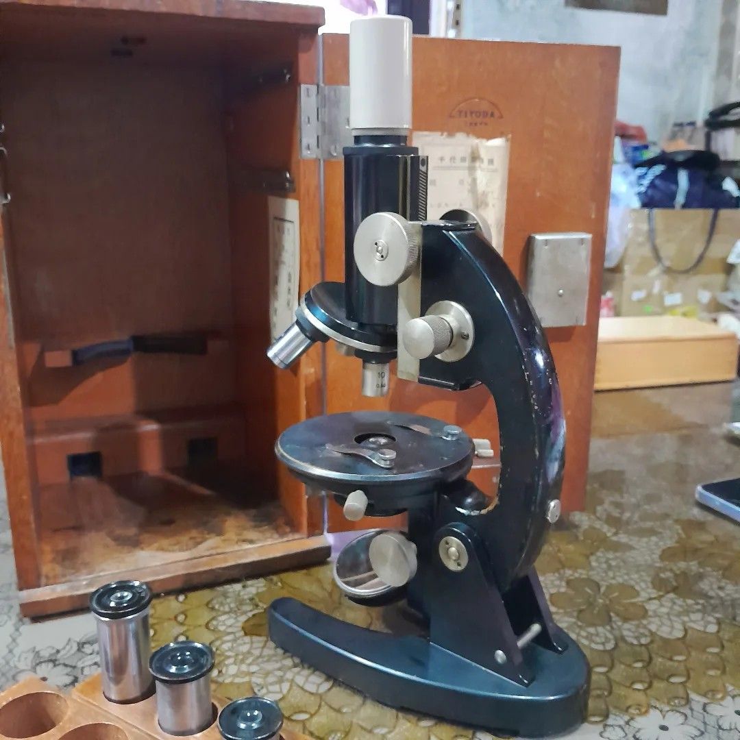 Vintage Tiyoda Tokyo Microscope, Furniture & Home Living, Home Decor ...