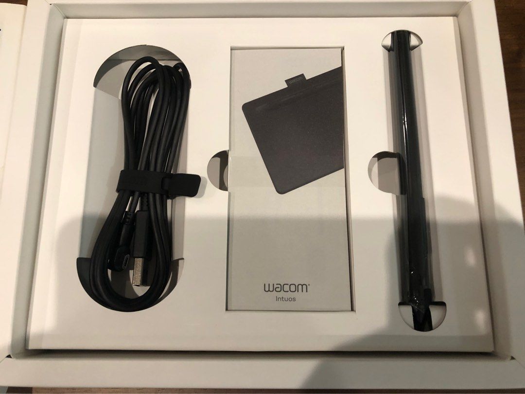 Wacom Intuos bluetooth writing pad, Computers & Tech, Parts ...