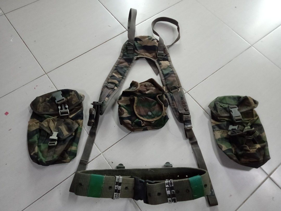 Webbing Set Loreng Rimau, Hobbies & Toys, Collectibles & Memorabilia ...