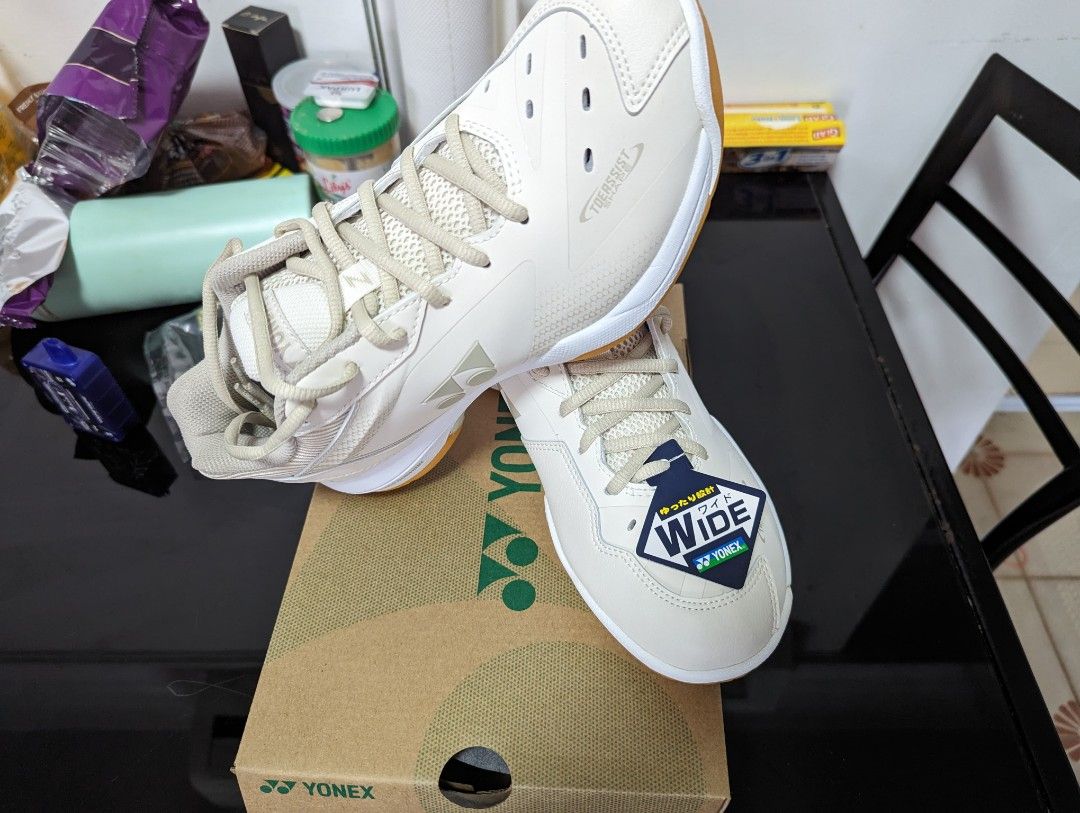 YONEX Power Cushion 65Z C90 WIDE, Sports Equipment, Sports & Games, Racket & Ball Sports on ...