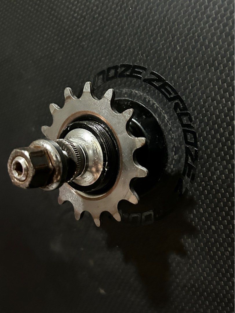 Zero Track Disc Rear wheel with zipp decal, Sports Equipment, Bicycles ...