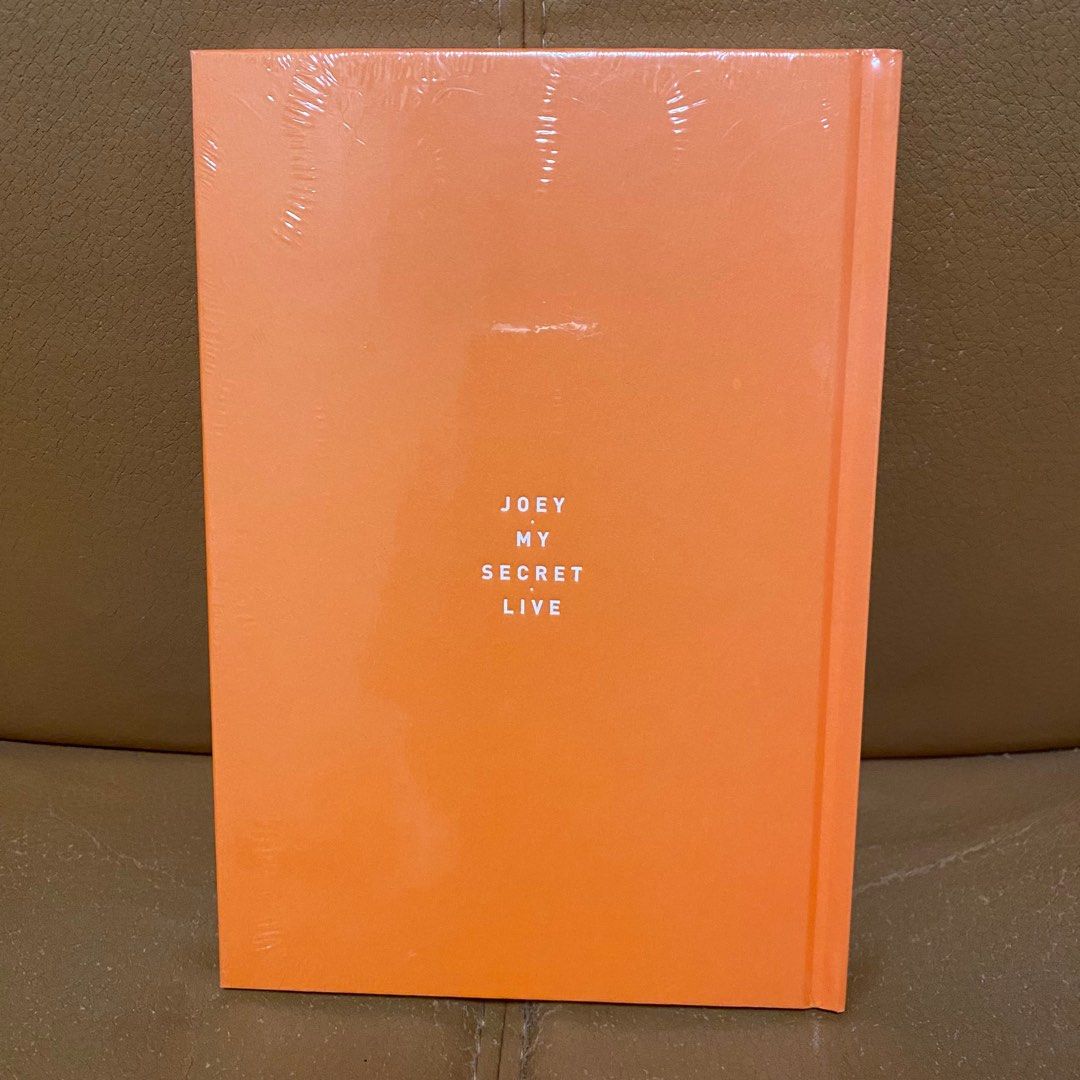 容祖兒 Joey Yung My Secret Live notebook merch 容祖兒 紀念品, 興趣及遊戲, 收藏品及紀念品, 明星 ...