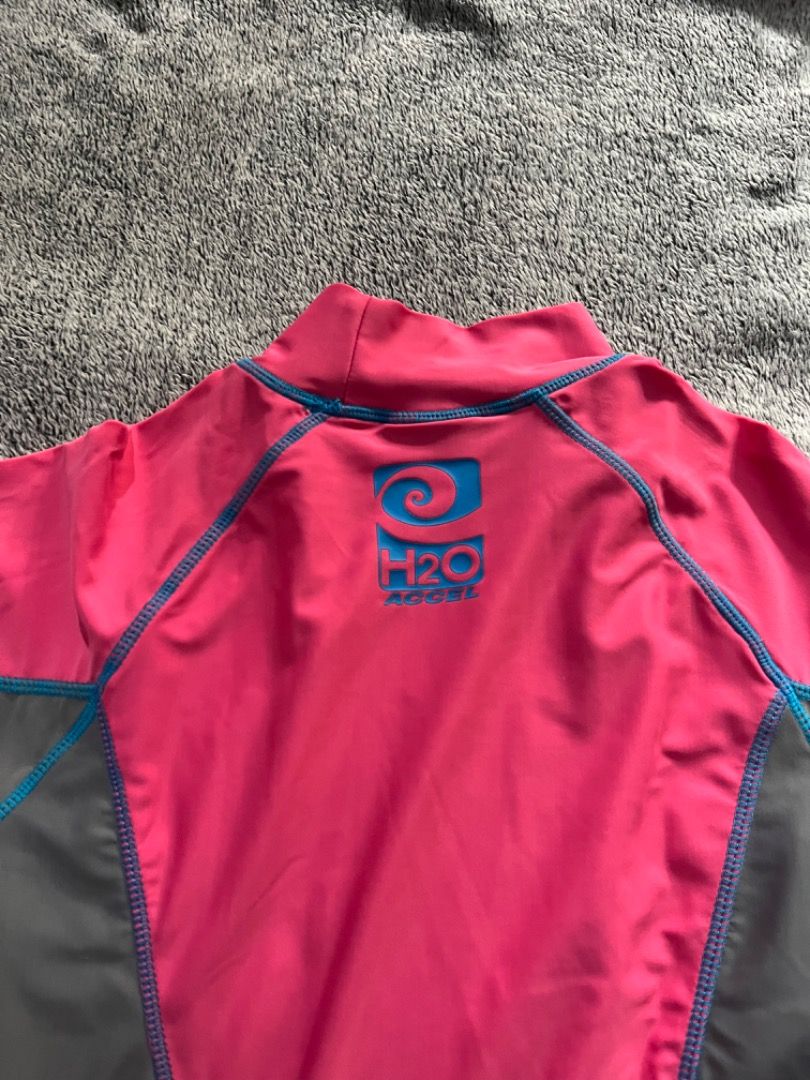 ACCEL RASH GUARD, Women's Fashion, Swimwear, Rash guard on Carousell