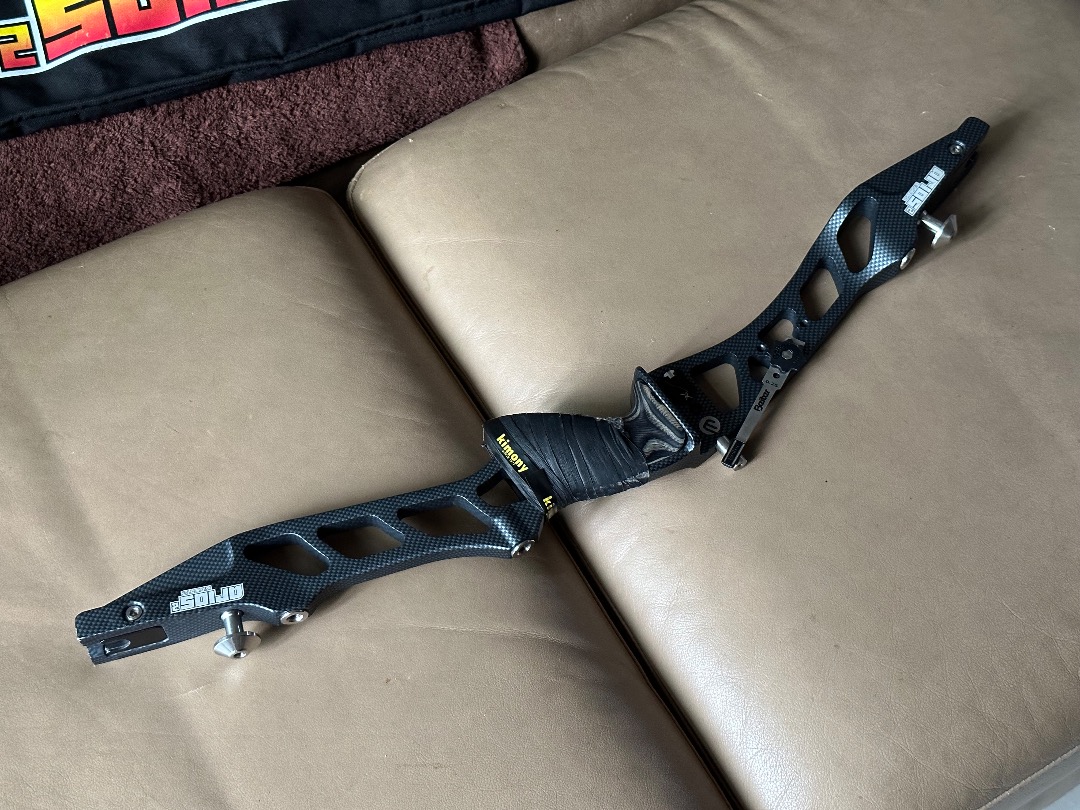 Archery - 25" Riser - Kinetic ArRios 2 with Better clicker & Shibuya ...