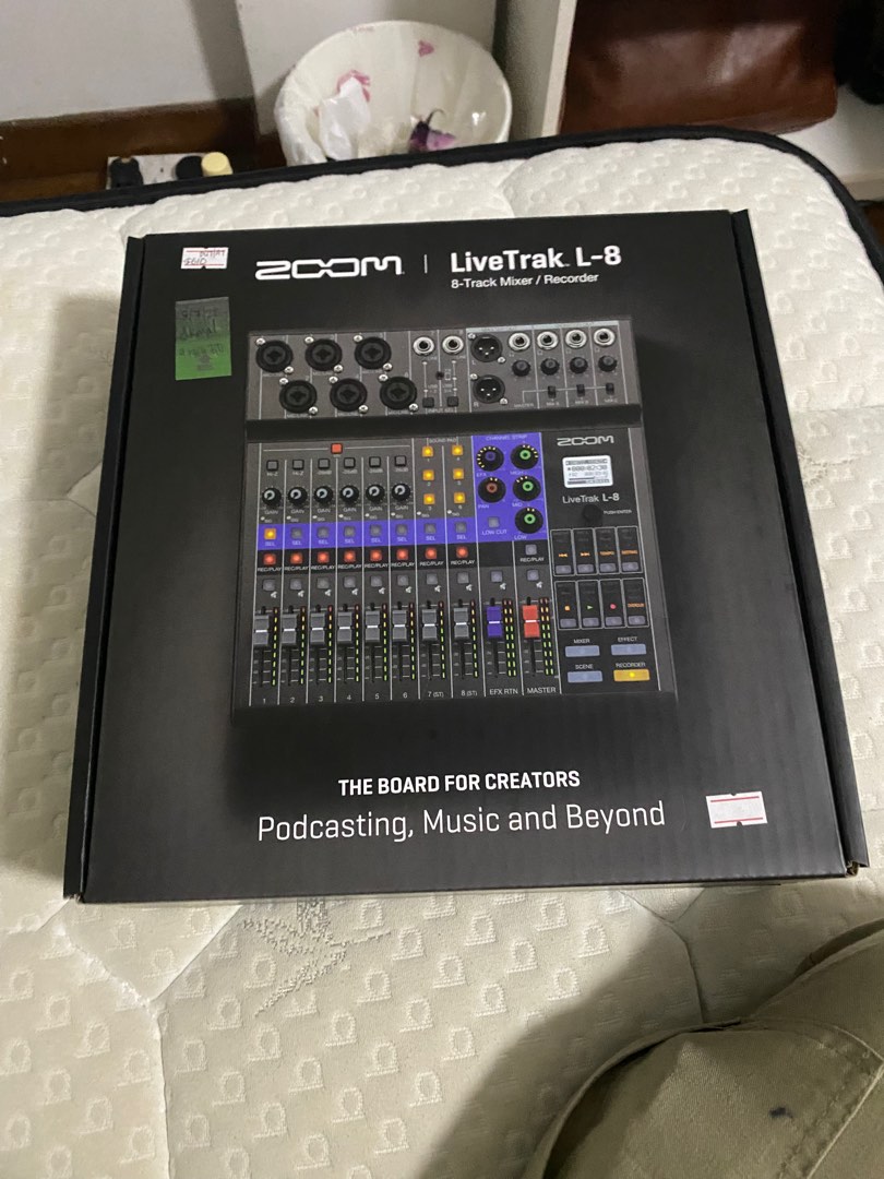 (BNIB) Zoom LiveTrak L-8 Portable 8-Channel Digital Mixer and ...