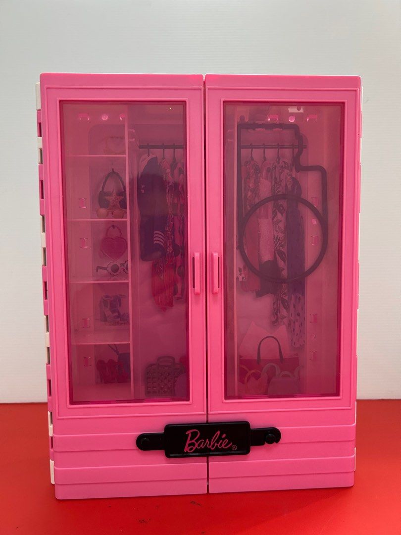 Barbie wardrobe, Hobbies & Toys, Toys & Games on Carousell