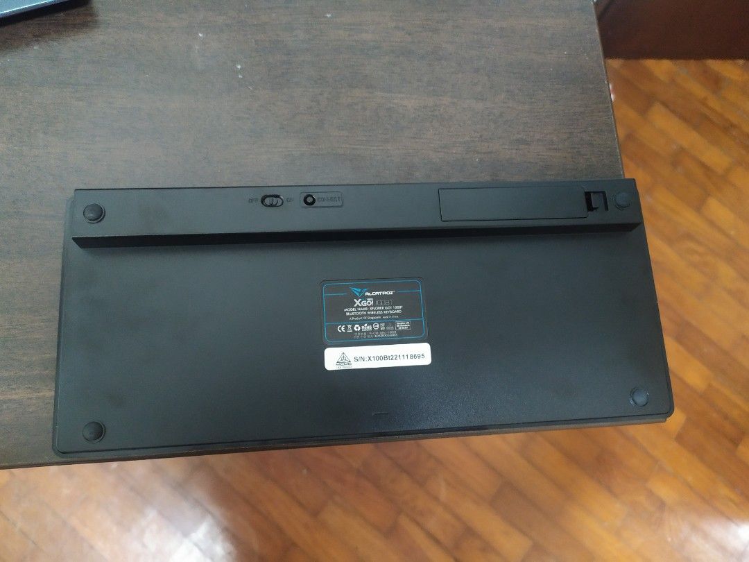 Bluetooth Keyboard - Alcatroz Xplorer Go 100BT, Computers & Tech, Parts ...