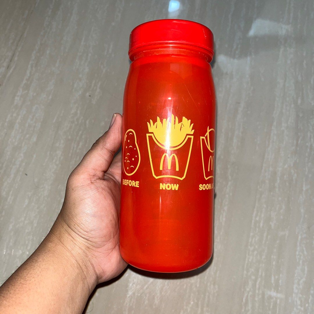 Botol Minum McD Merah, Kitchen & Appliances di Carousell