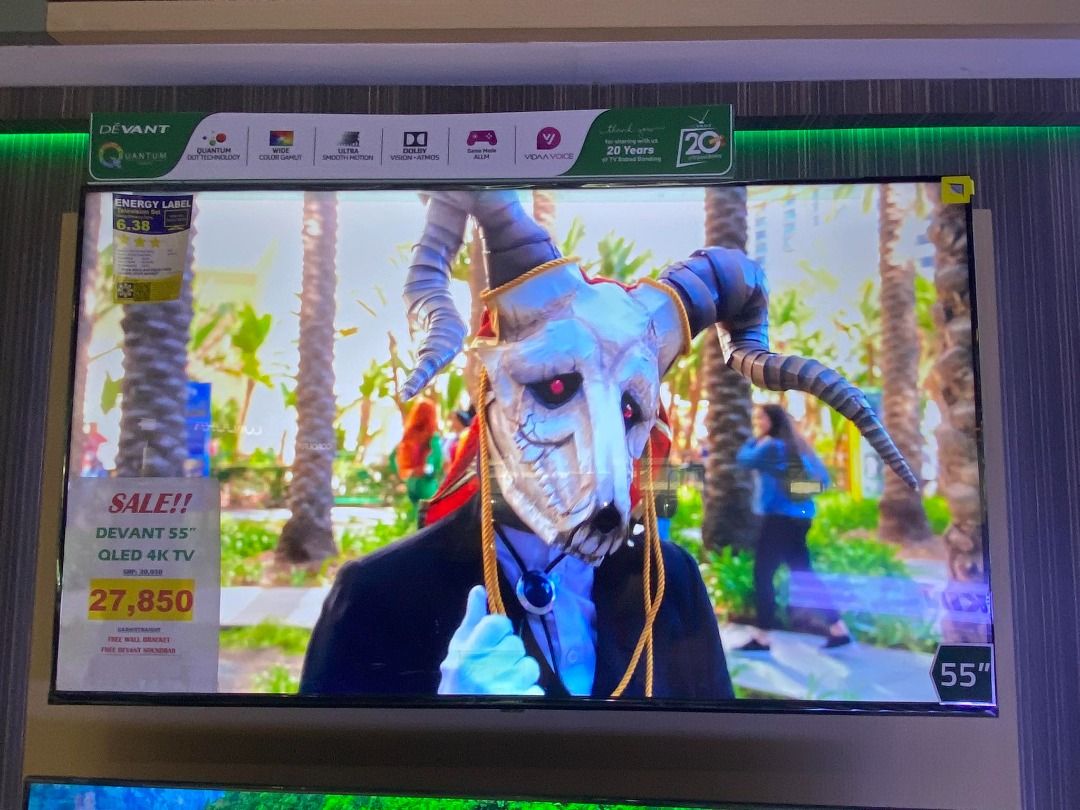 Brand New DEVANT w/ FREE SOUND BAR QUANTUM SMART DIGITAL TV, TV & Home ...