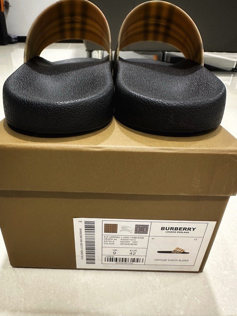 Burberry Check Vintage Slide, Men's Fashion, Footwear, Flipflops and ...