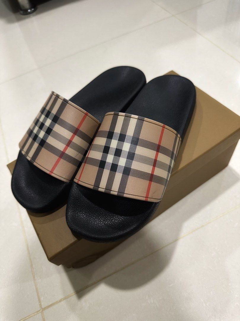 Burberry Check Vintage Slide, Men's Fashion, Footwear, Flipflops and ...