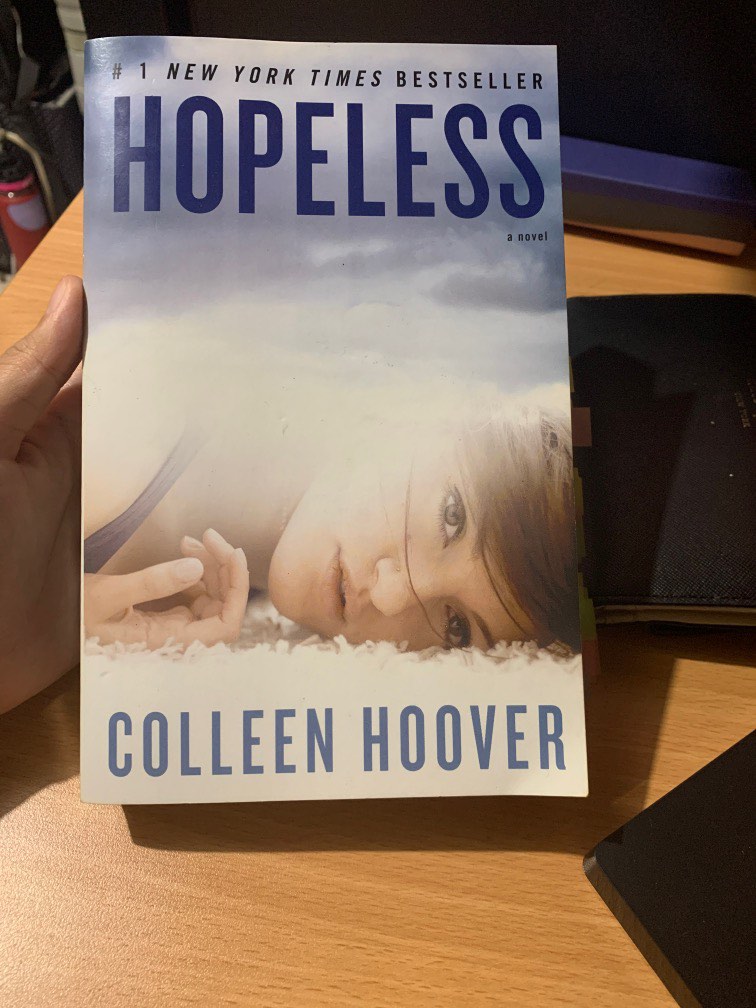Coleen Hoover Hopeless book, Hobbies & Toys, Books & Magazines, Fiction ...