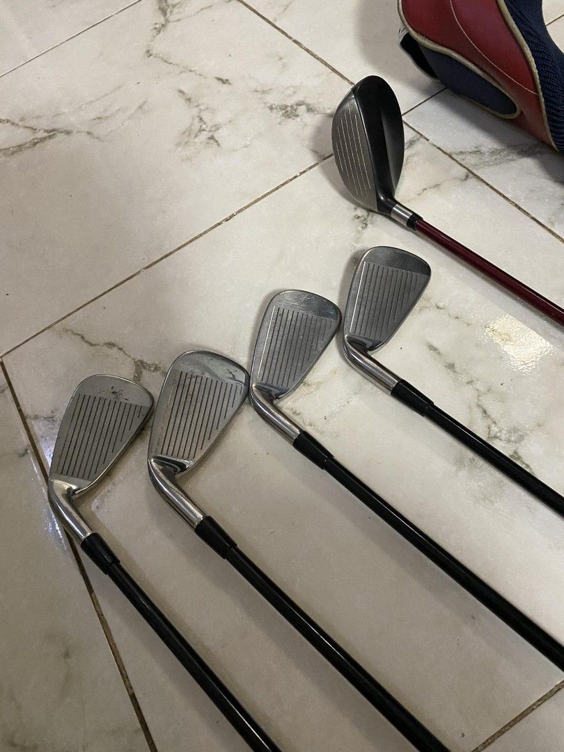 Complete set, Sports Equipment, Sports & Games, Golf on Carousell