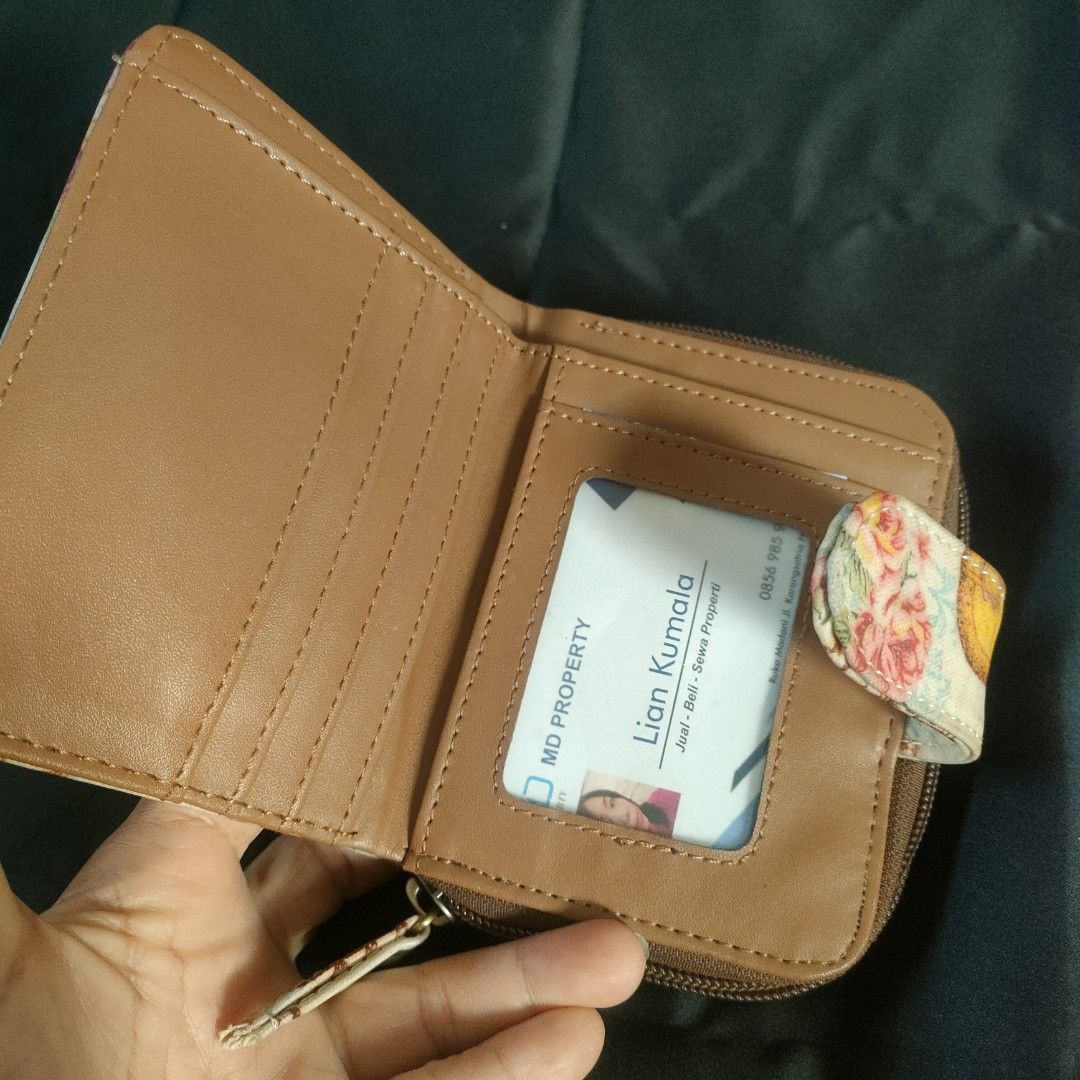 Dompet vintage, Fesyen Wanita, Tas & Dompet di Carousell
