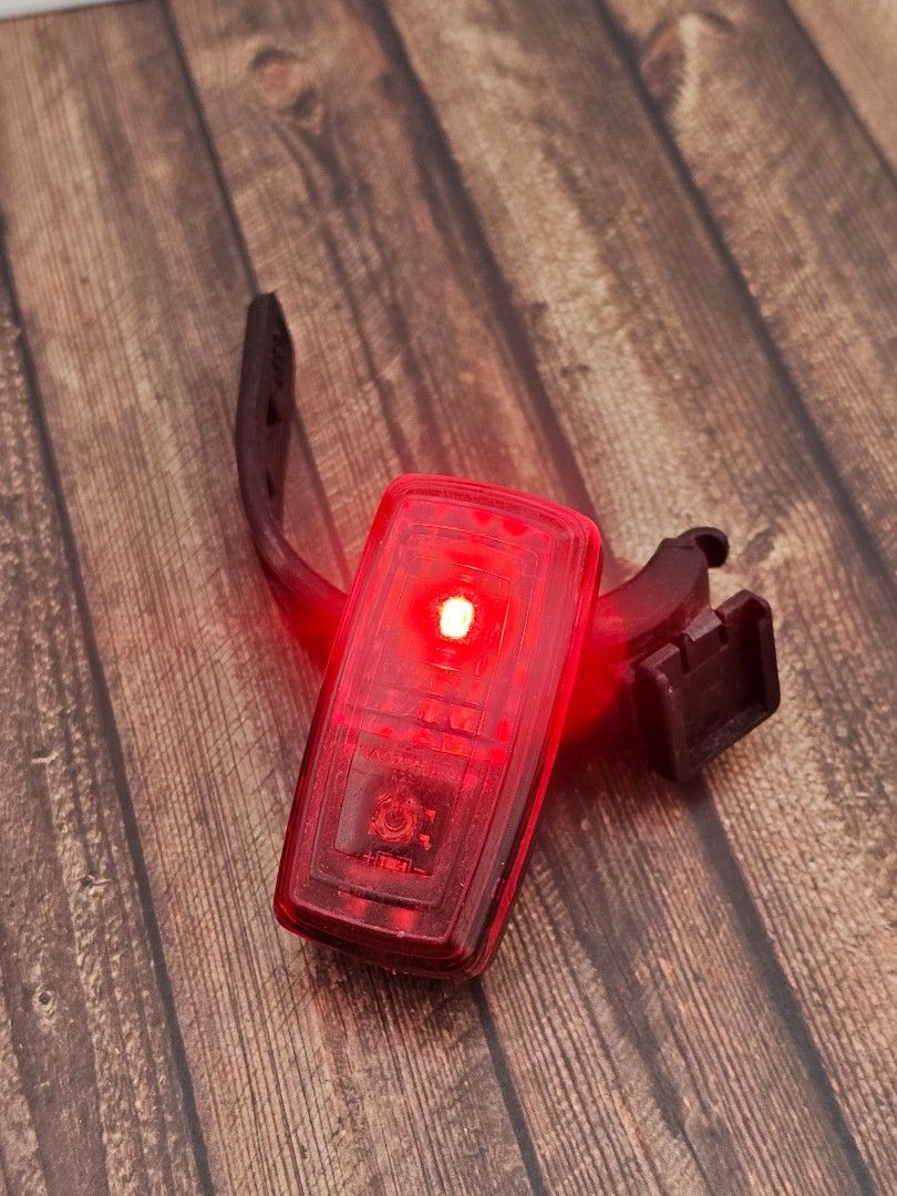 ELOPS Bicycle Rear Light (Red), Sports Equipment, Bicycles & Parts ...