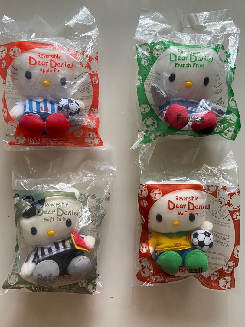 Exclusive collectible Hello Kitty -, Hobbies & Toys, Memorabilia ...