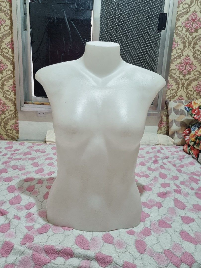 Female table top mannequin, Everything Else, Others on Carousell