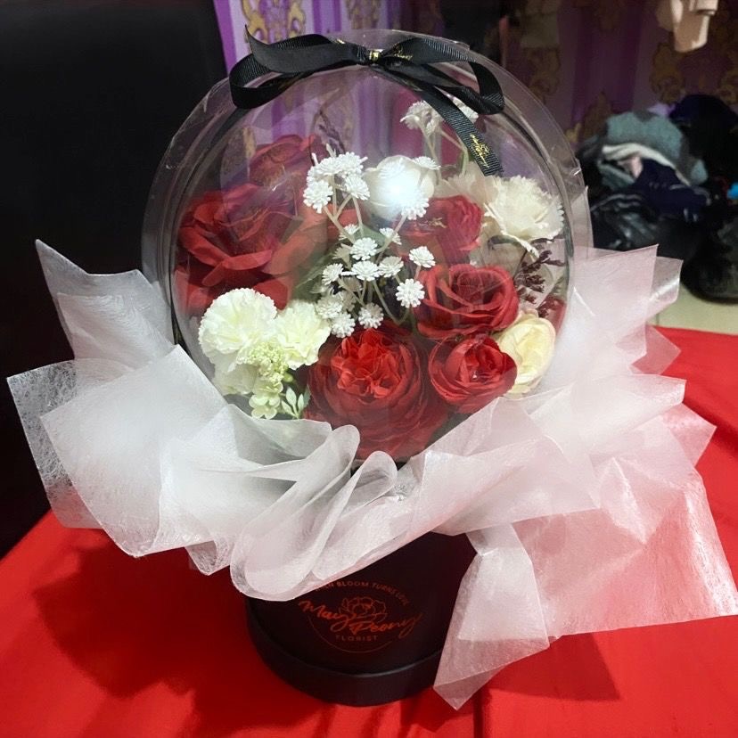 Flower Bloom Box - Bucket bunga balon, Fesyen Wanita, Perhiasan di ...