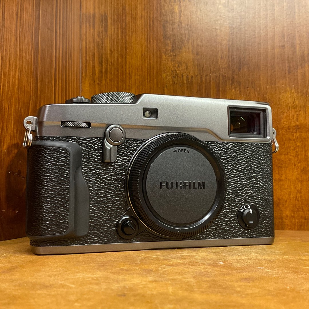Fujifilm X-Pro 2 Graphite W/Box (71M03275), Photography, Cameras on ...