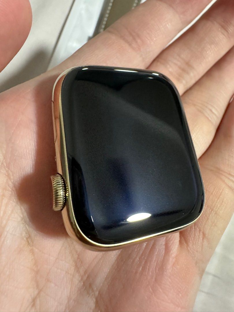 Gold stainless steel Apple watch series 8 LTE 45mm, Mobile Phones ...