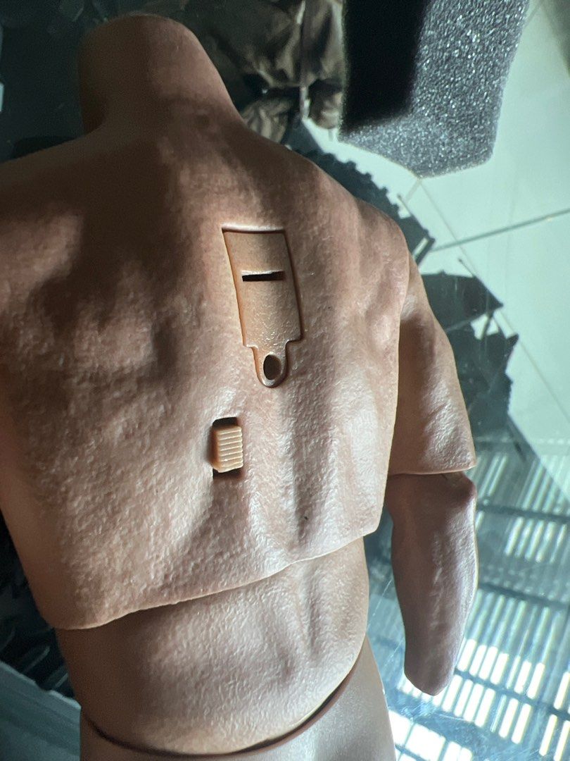 Hot Toys Tony stark 1/6 body alone, Hobbies & Toys, Toys & Games on ...