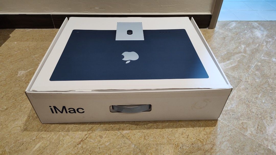 iMac 24" box, Computers & Tech, Parts & Accessories, Other Accessories ...