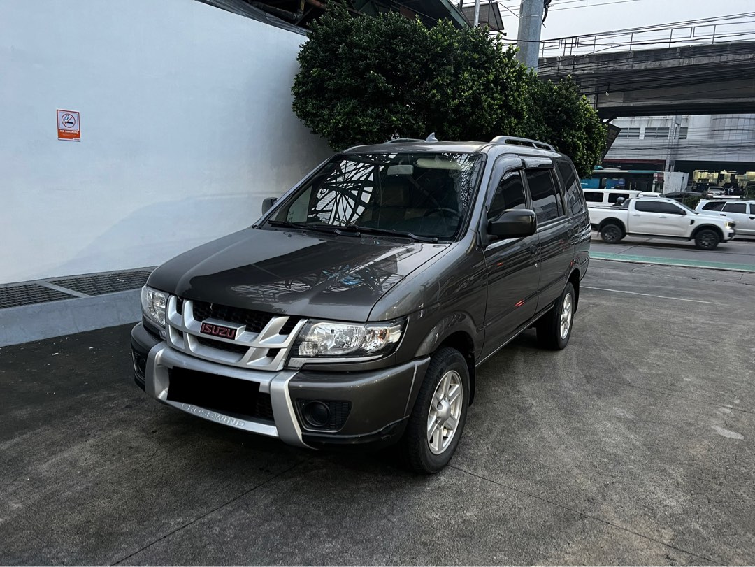 Isuzu Crosswind XT Diesel Manual, Cars for Sale, Used Cars on Carousell