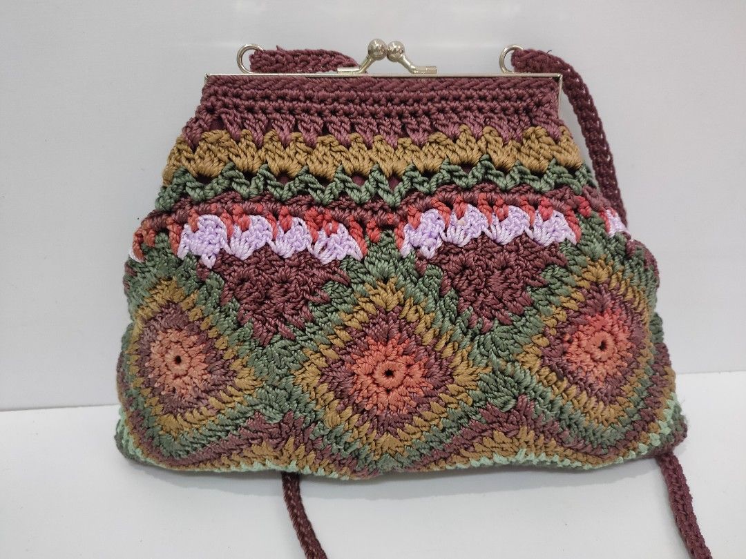 Japan Crochet Clasp Crossbody Bag, Hobbies & Toys, Stationery & Craft ...