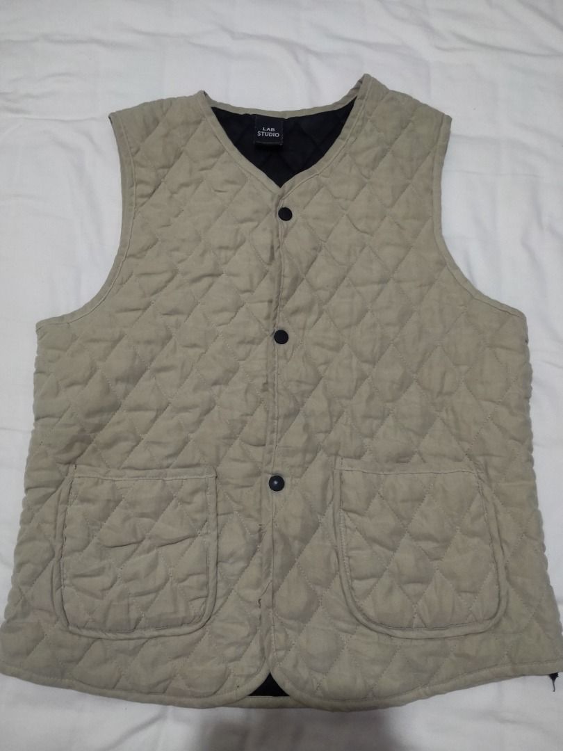 LAB studio vest, Men's Fashion, Activewear on Carousell