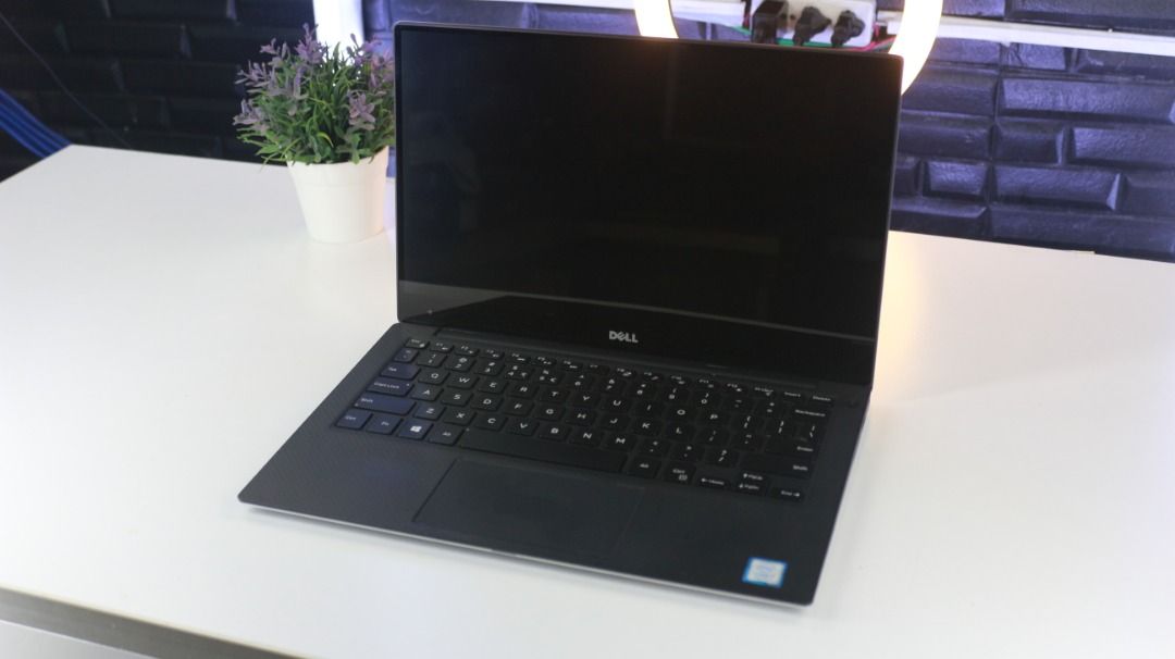 LAPTOP DELL XPS 9360 i5 7TH GEN 8GB DDR4 256GB SSD 13 INCH WIDE DISPLAY ...