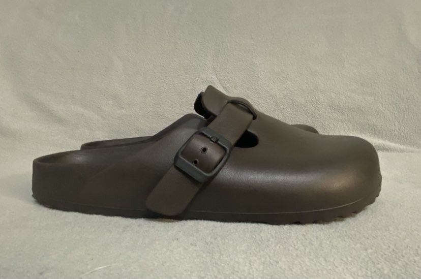 Leaveland slip on, Women's Fashion, Footwear, Shoe inserts on Carousell
