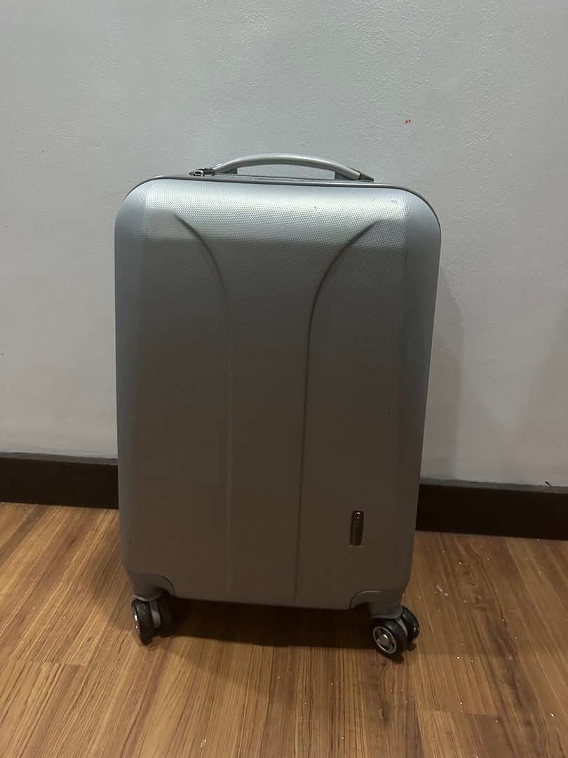 Light gray samsonite luggage, Hobbies & Toys, Travel, Luggage on Carousell