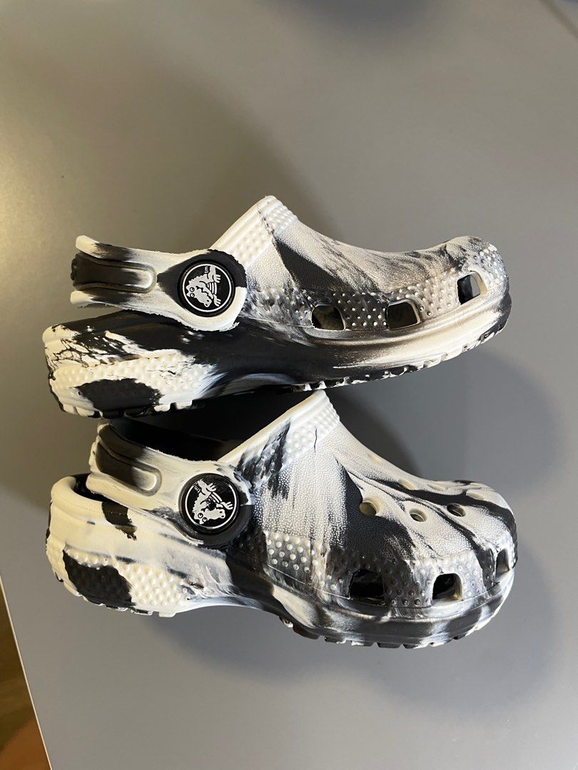 Lightly used: Crocs C6, Babies & Kids, Babies & Kids Fashion on Carousell