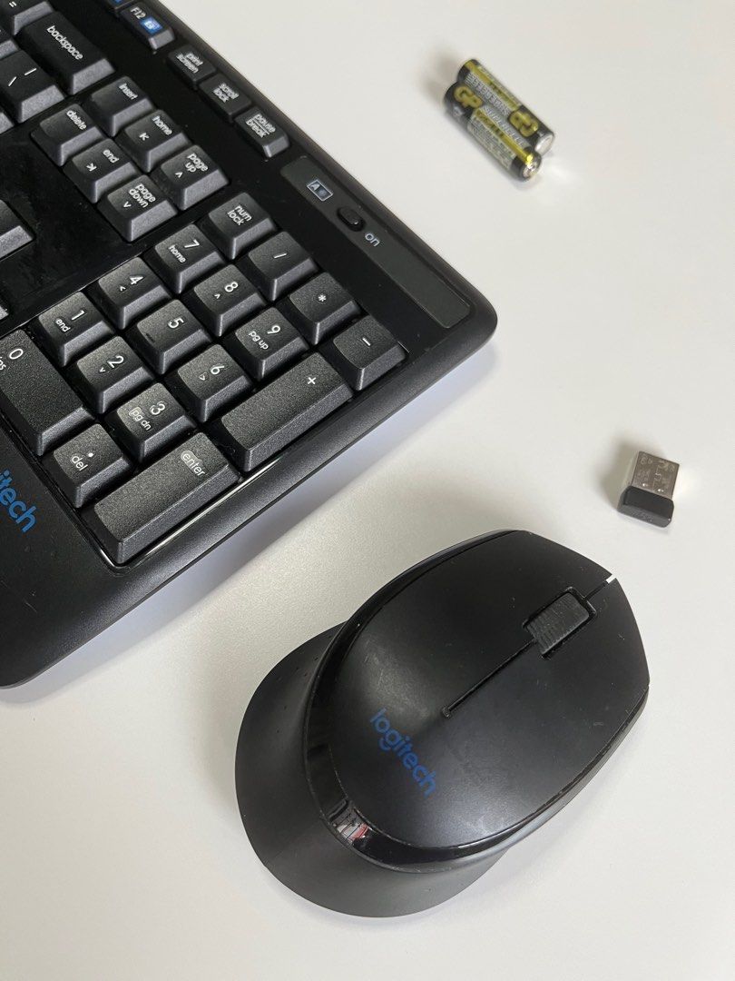 Logitech M275 Wireless Keyboard Mouse Set Computers And Tech Parts And Accessories Computer