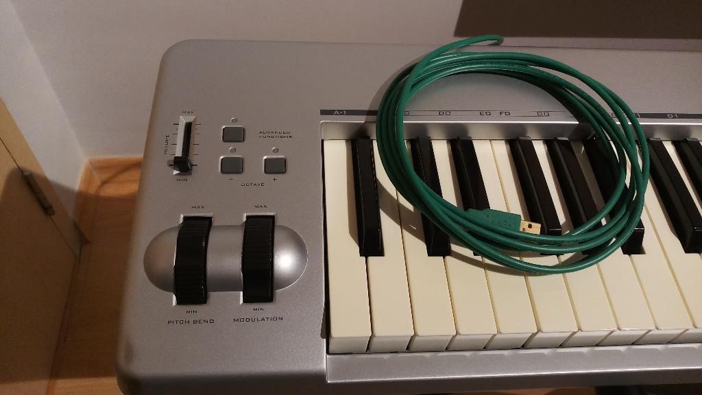 M Audio Keystation 88es - USB Midi Keyboard Controller, Hobbies & Toys ...