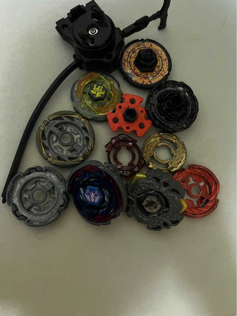 Metal Fight Beyblade Set, Hobbies & Toys, Toys & Games on Carousell