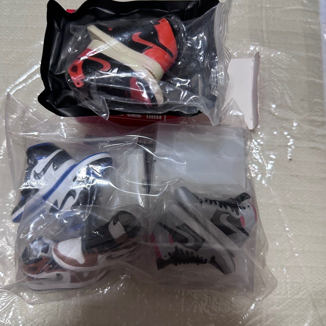 Mini Jordon Shoes - 4 Colour ( 1 Set 4 pairs ) Blind boxes - Popmart ...