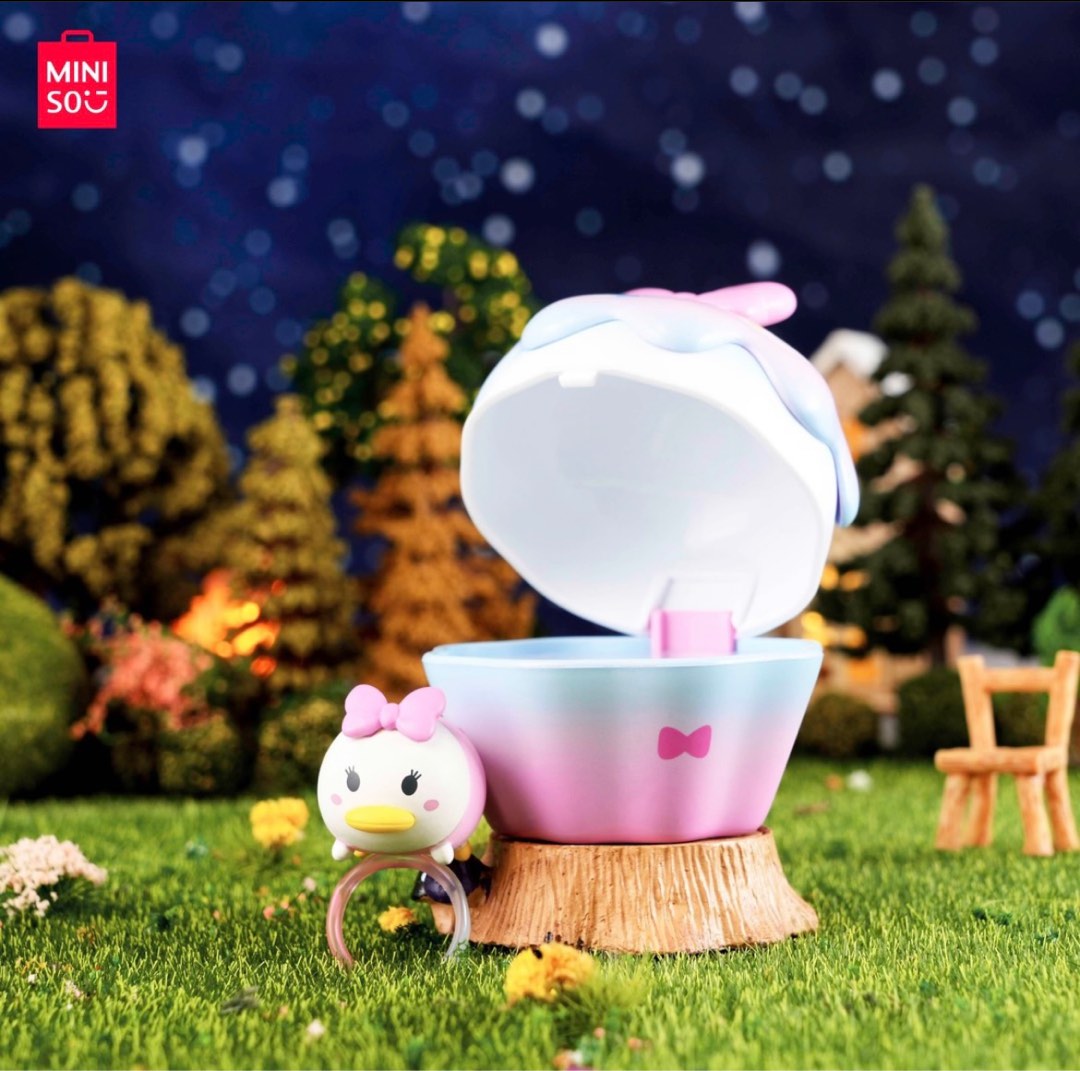 MINISO Disney Tsum Tsum Cupcake Theme Night Light, Hobbies & Toys ...