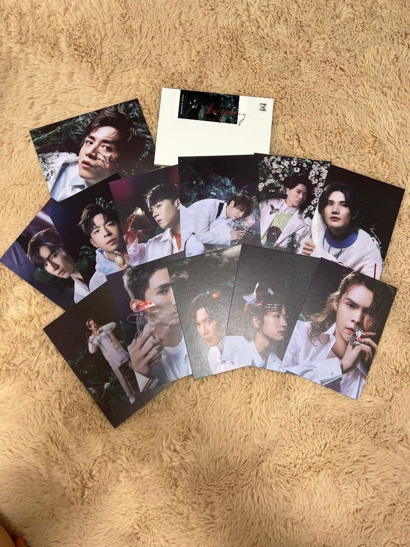 Miro pack 2022 / 2023 mirror, 興趣及遊戲, 收藏品及紀念品, 明星周邊 - Carousell