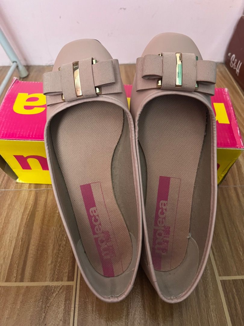 MOLECA OLD PINK FLATS, Women's Fashion, Footwear, Flats & Sandals on ...