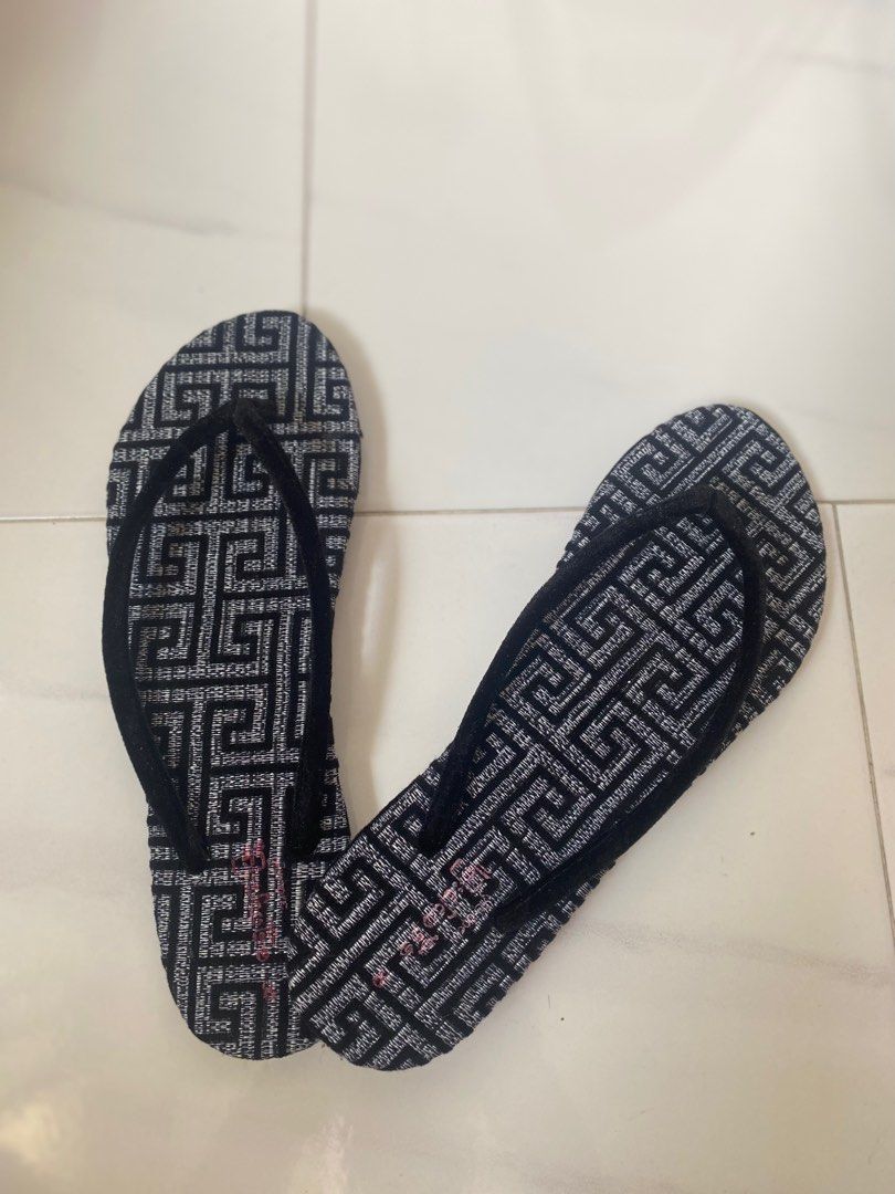 Myanmar Traditional Slipper, Women's Fashion, Footwear, Flats on Carousell