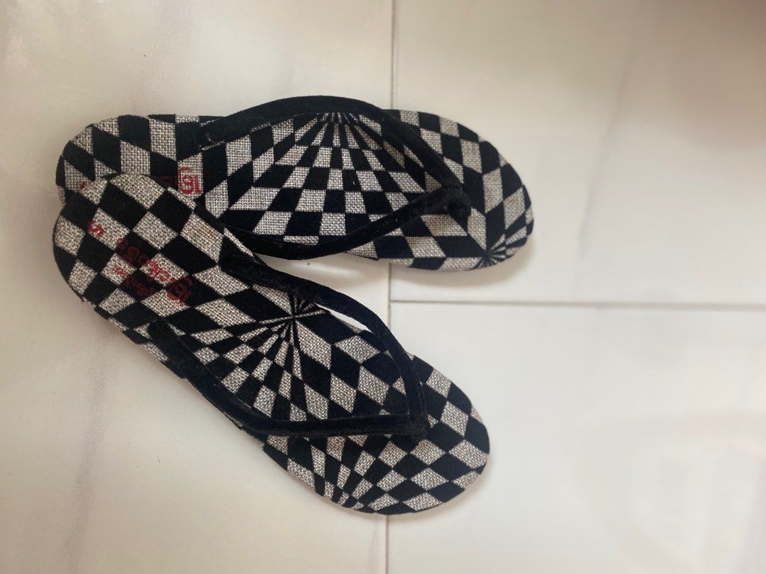 Myanmar Traditional Slippers, Women's Fashion, Footwear, Flats on Carousell