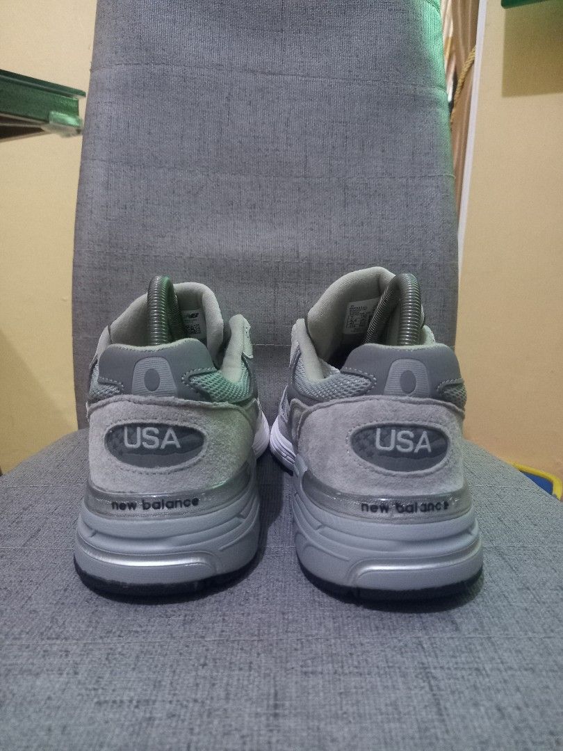 New Balance 993 USA, Fesyen Pria, Sepatu , Sneakers di Carousell