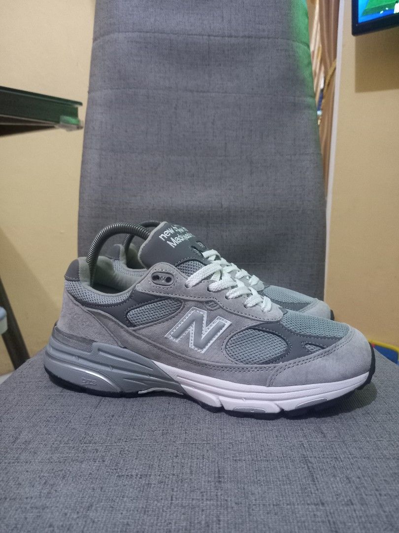 New Balance 993 USA, Fesyen Pria, Sepatu , Sneakers di Carousell
