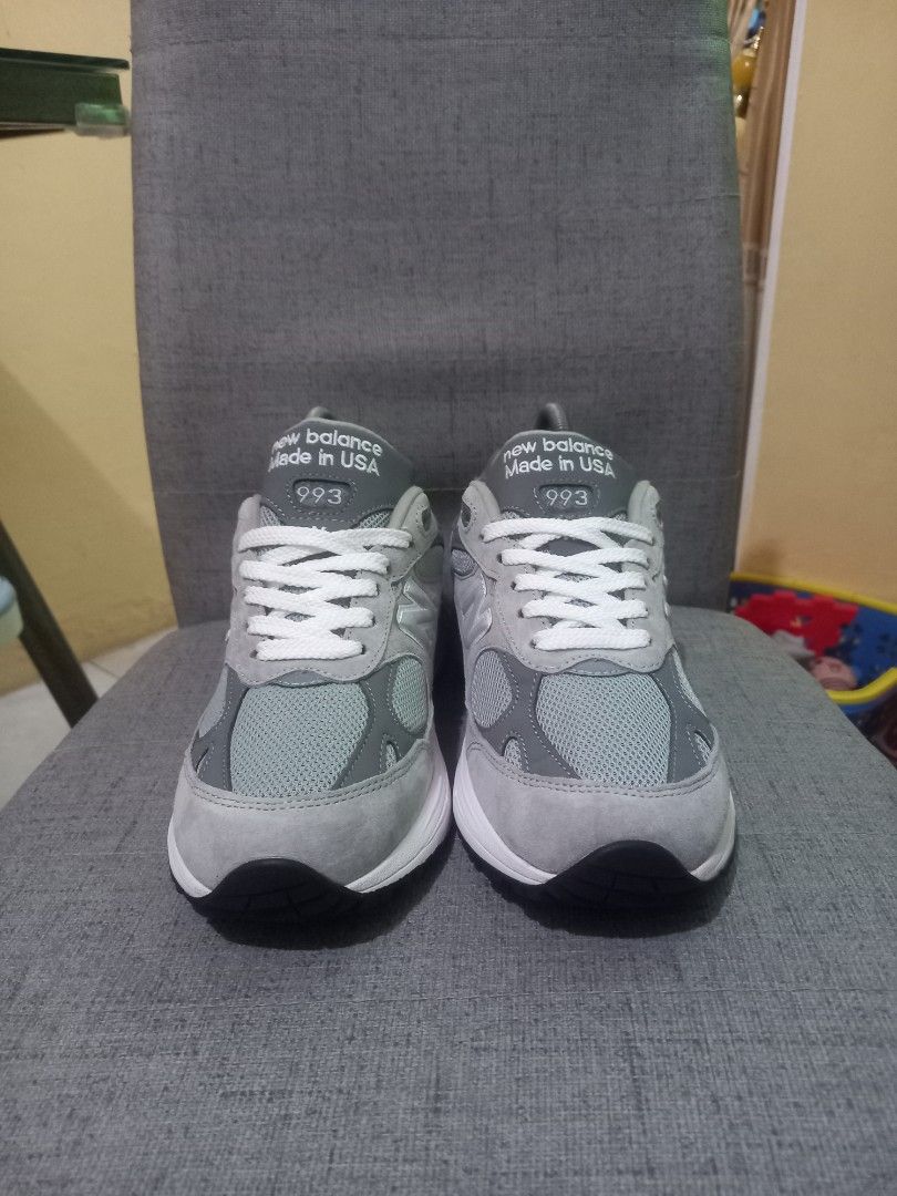 New Balance 993 USA, Fesyen Pria, Sepatu , Sneakers di Carousell